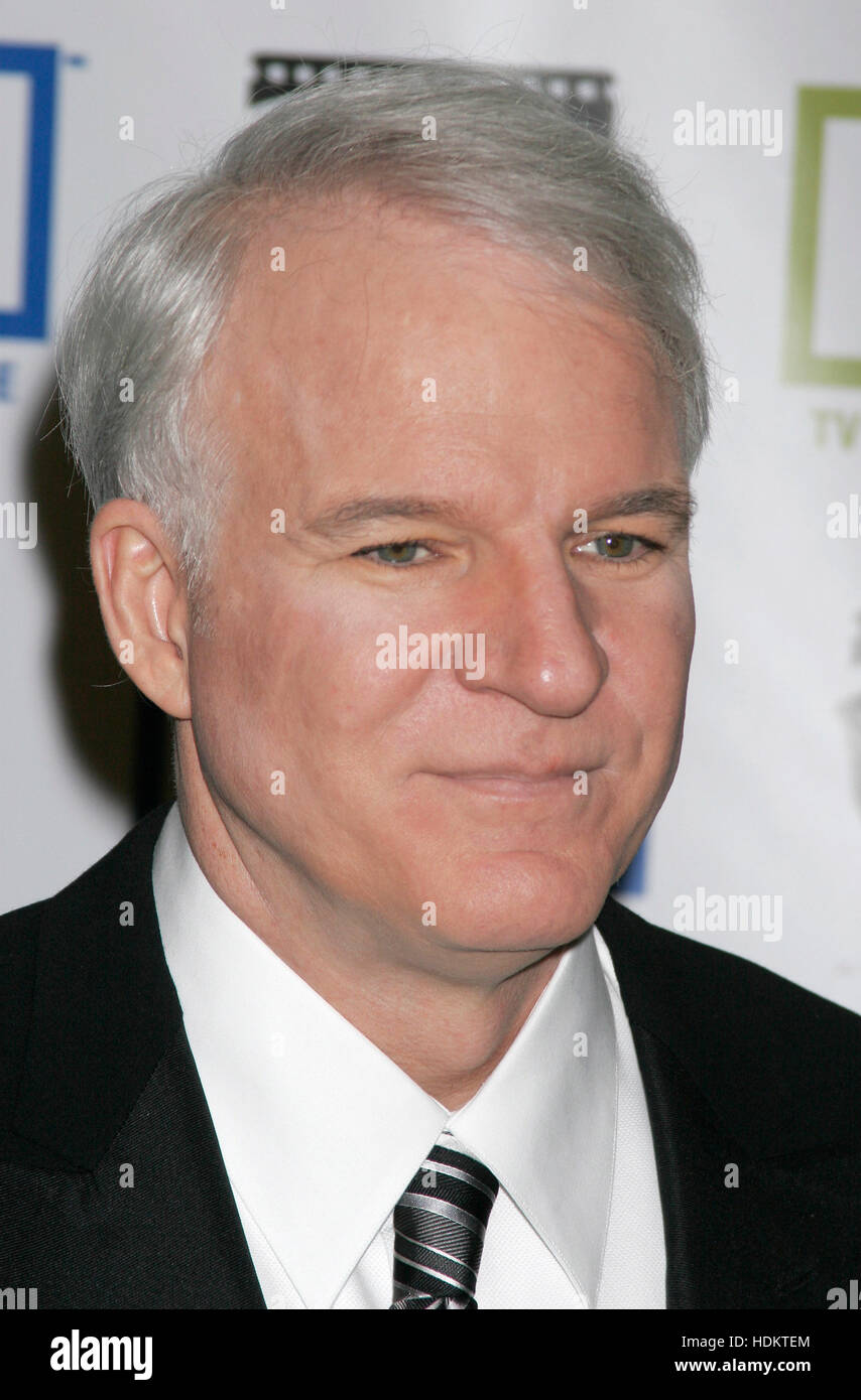 Steve Martin arrives at the 19th Annual American Cinematheque Award ...