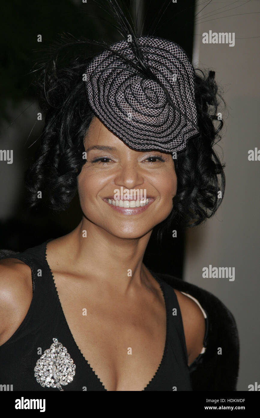 Victoria rowell hi-res stock photography and images - Alamy