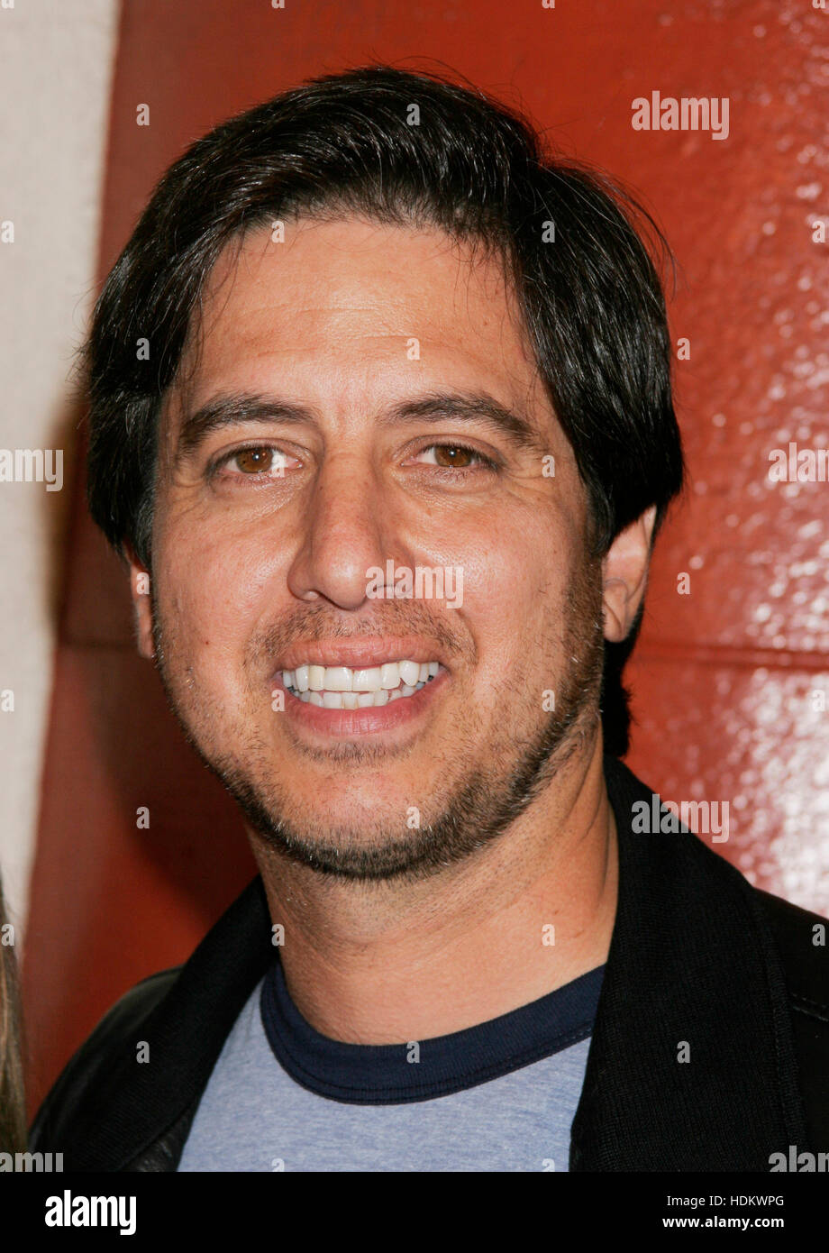 Actor ray romano hi-res stock photography and images - Alamy