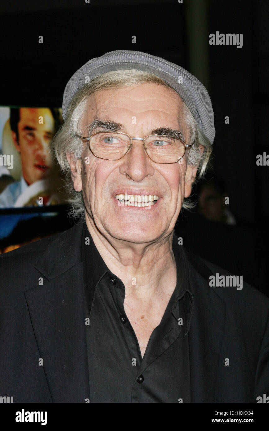 Actor Martin Landau at the premiere for 'Lost' on October 7, 2004 in ...