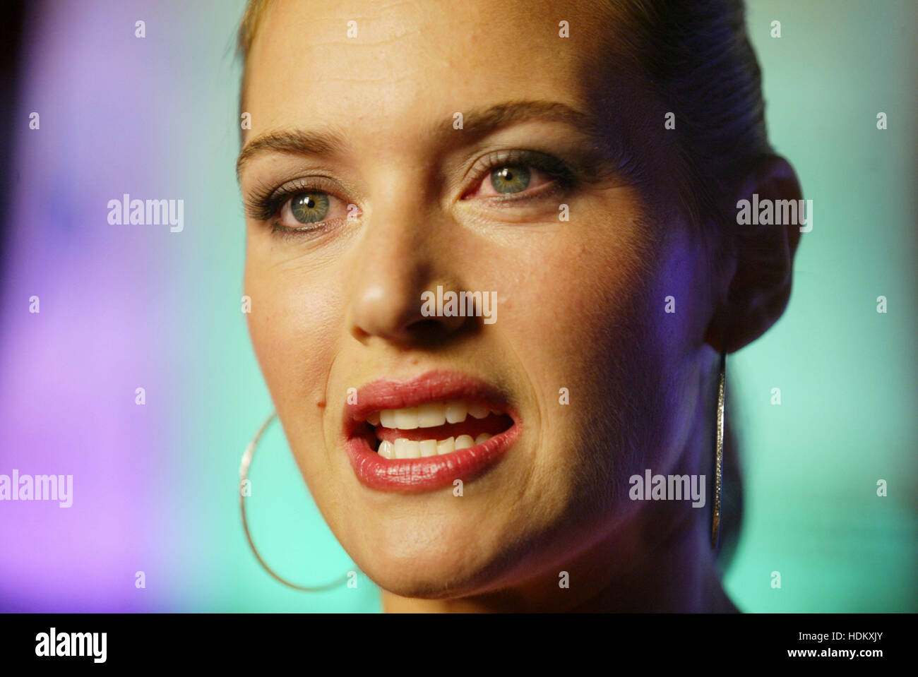 Eternal sunshine film hi-res stock photography and images - Alamy