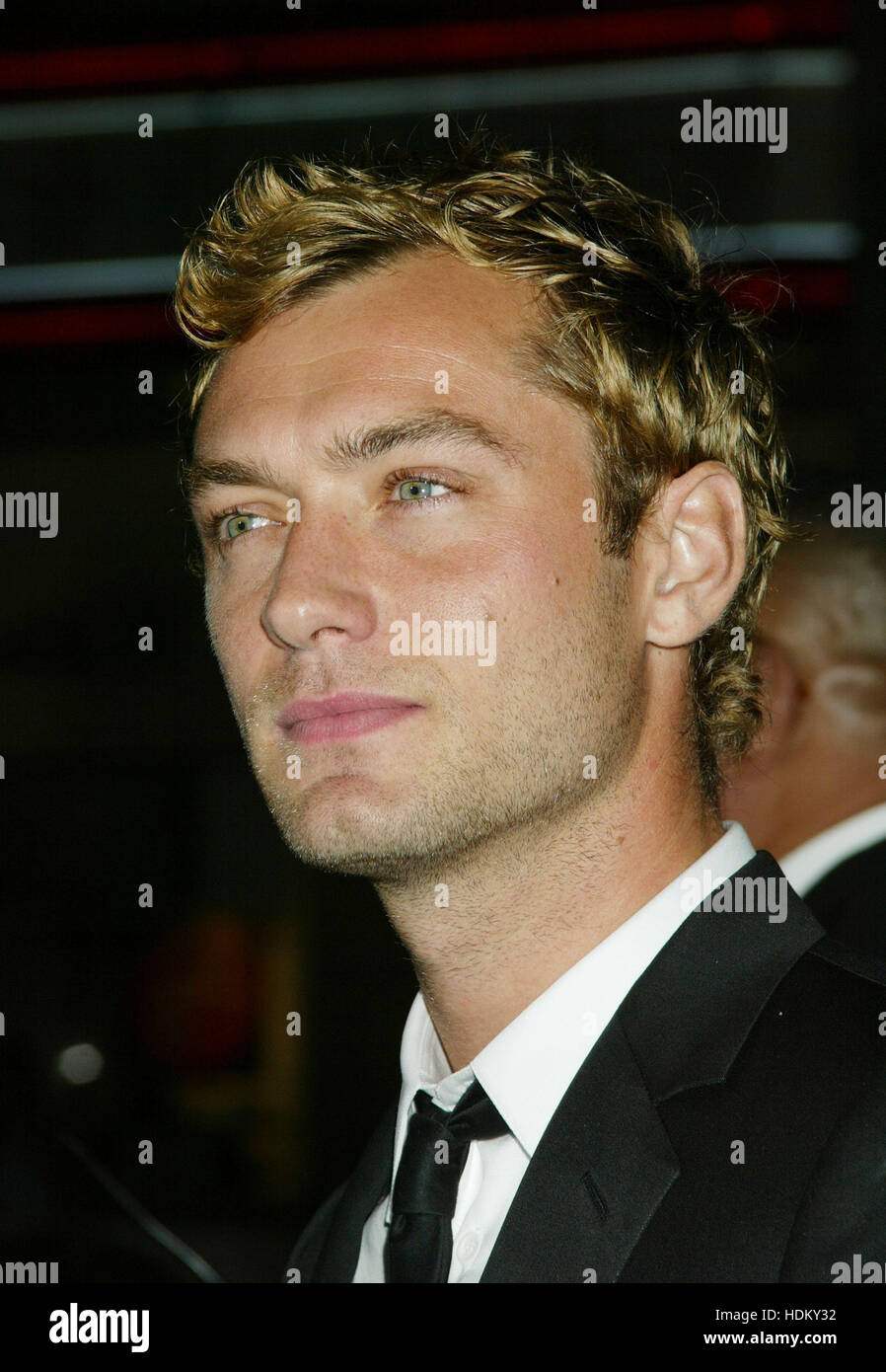 Actor Jude Law at the premiere for 'Sky Captain and the World of ...
