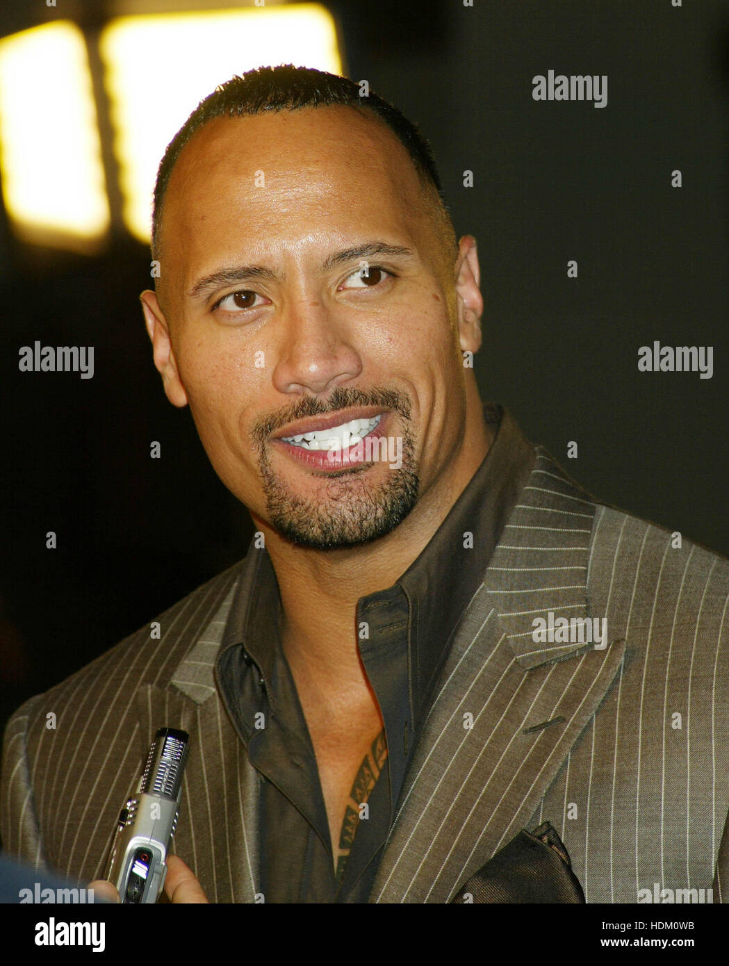 Walking tall 2004 dwayne johnson the rock hi-res stock photography and ...