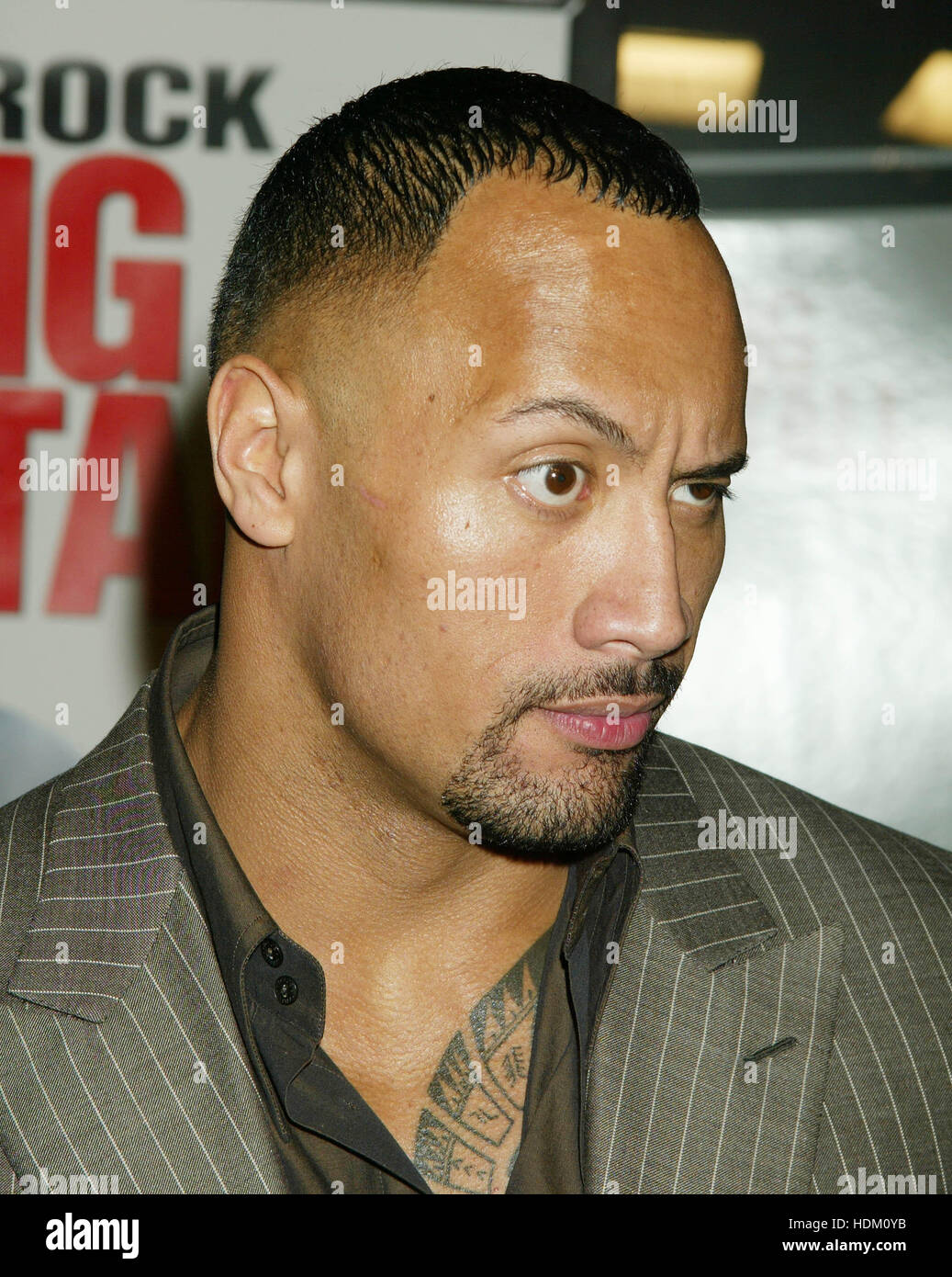 Walking tall 2004 dwayne johnson the rock hi-res stock photography and ...