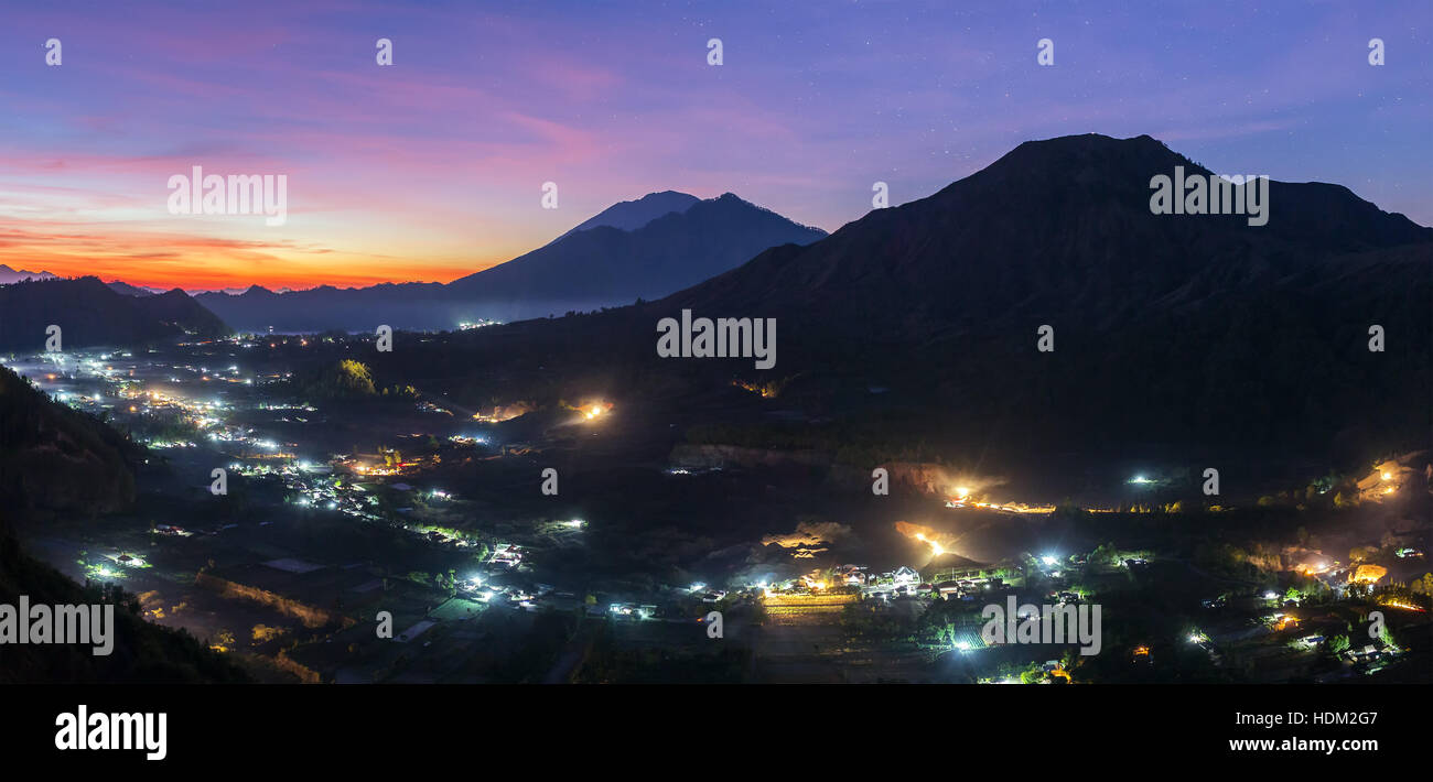 Mount agung bali night hi-res stock photography and images - Alamy