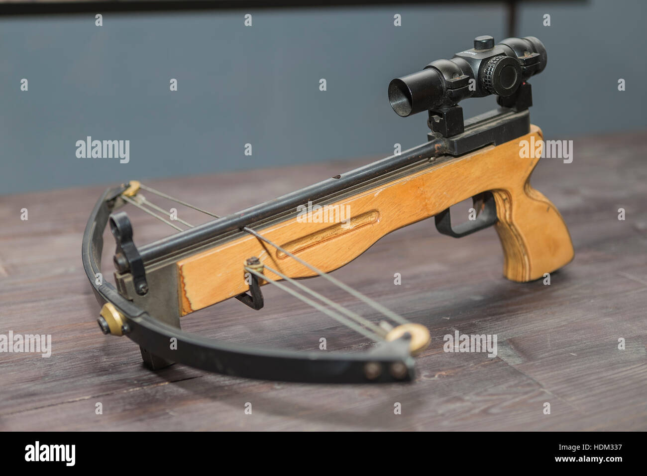 Crossbow, weapons producing boom Stock Photo - Alamy