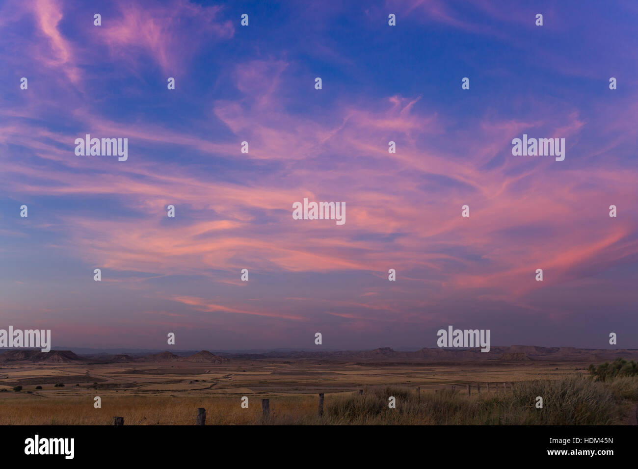 Desert mountain scape hi-res stock photography and images - Alamy