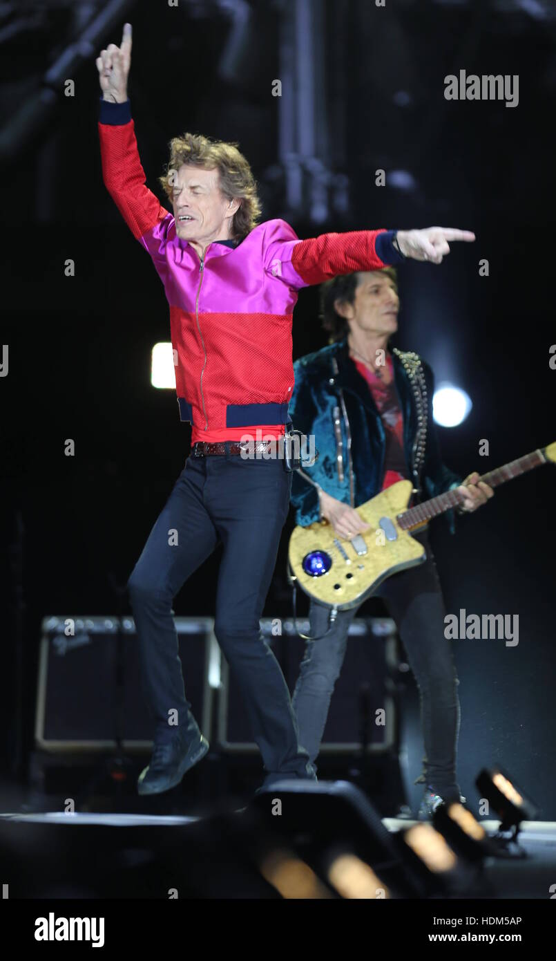 The Rolling Stones performing at Desert Trip Weekend 2 - Day 1 ...