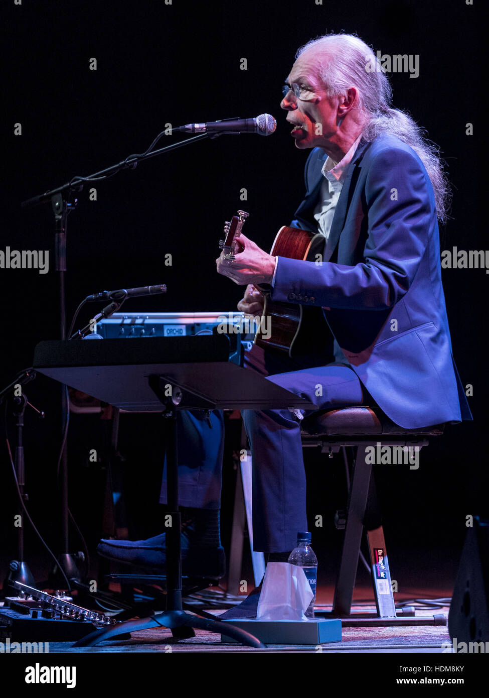 Steve howe hi-res stock photography and images - Alamy
