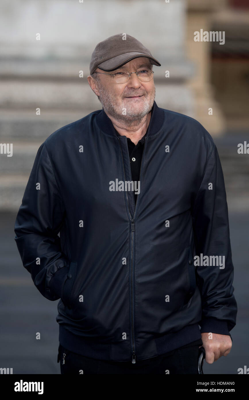 Phil Collins attends a photocall before he performs at the Royal Albert ...