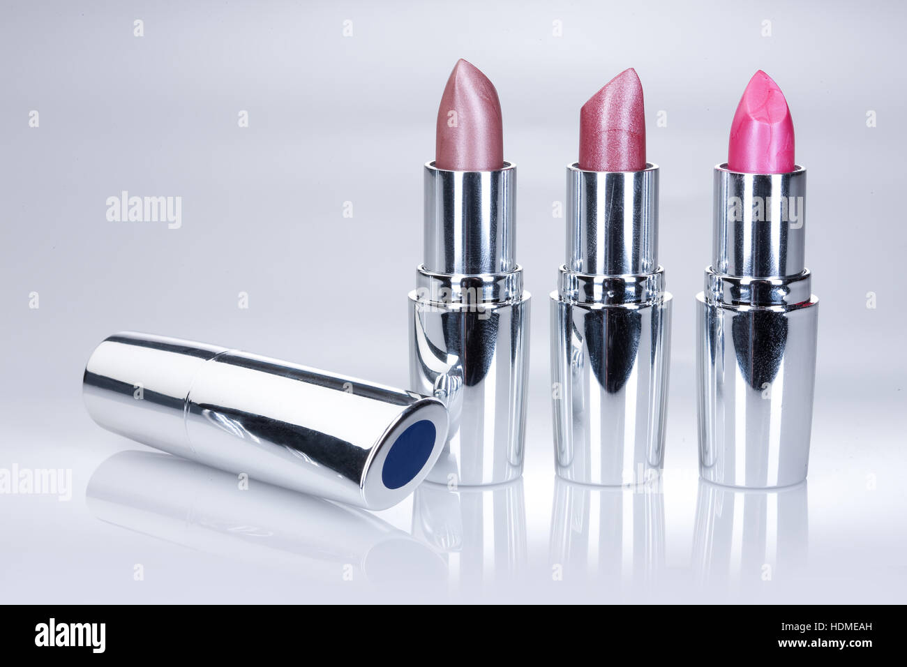 Metal lipstick container hi-res stock photography and images - Alamy