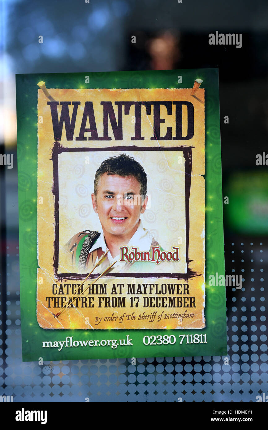Robin Hood Panto starring Shane Richie and Jessie Wallace at the ...