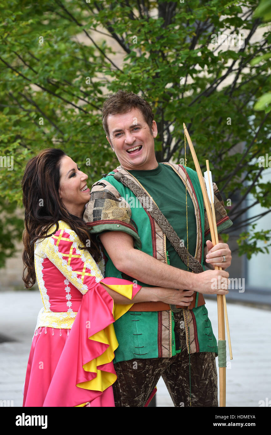 Robin Hood Panto starring Shane Richie and Jessie Wallace at the ...