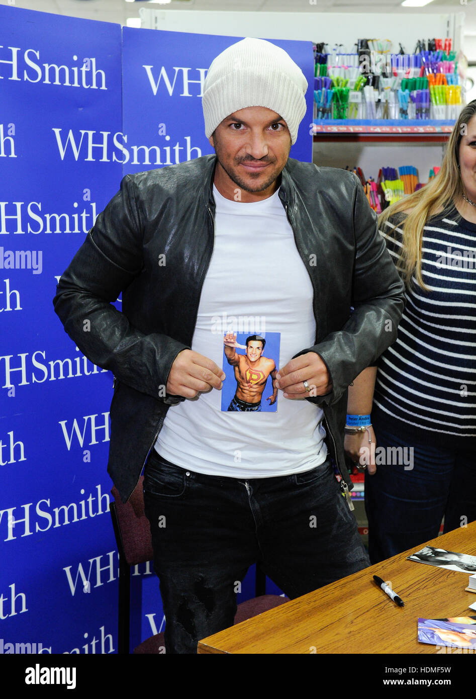 Whsmith gloucester hi-res stock photography and images - Alamy