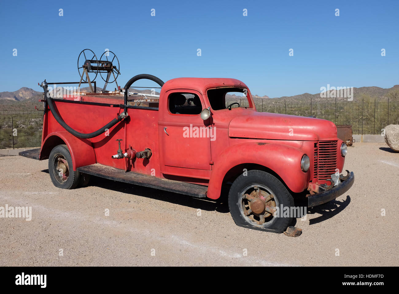 Antique fire engine hi-res stock photography and images - Alamy