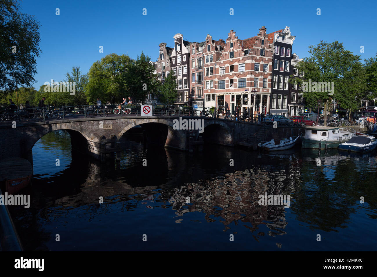 Crooked corner hi-res stock photography and images - Alamy