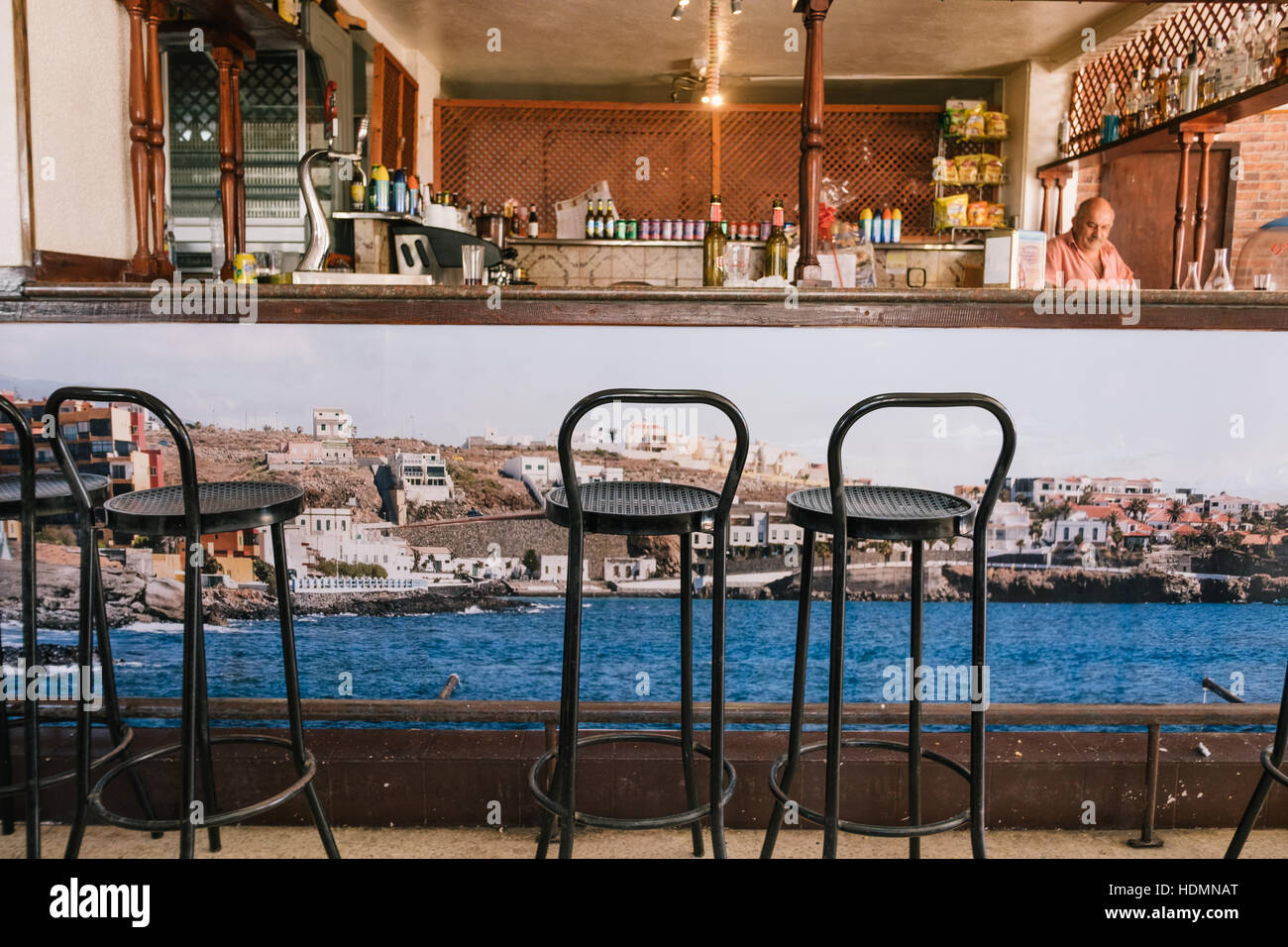 Traditional spanish bar hi-res stock photography and images - Alamy