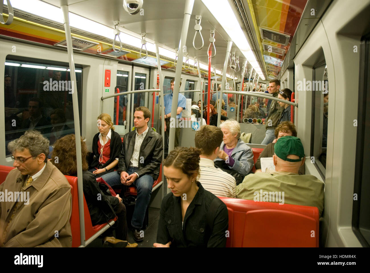 Trains vienna hi-res stock photography and images - Alamy