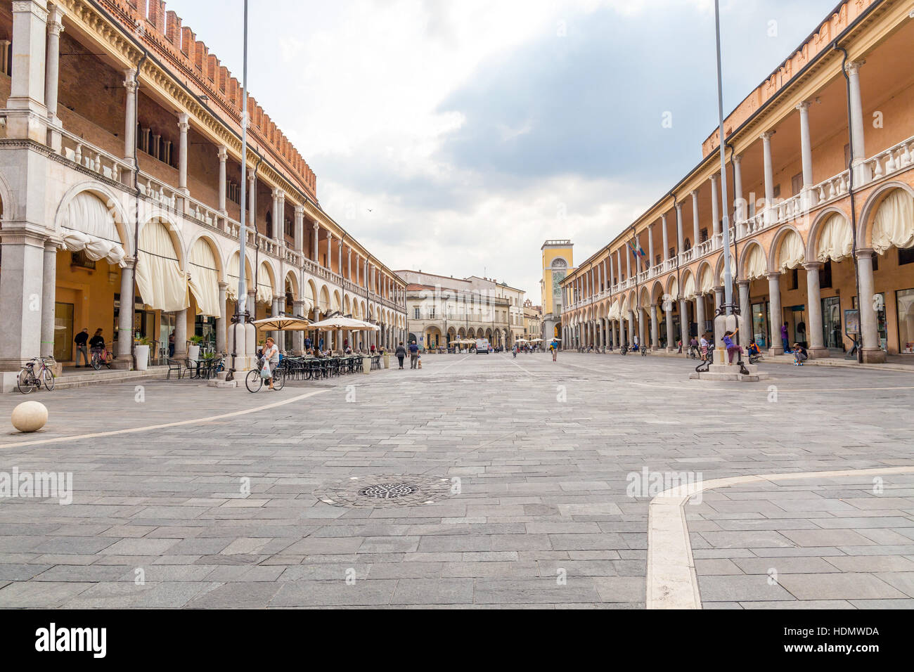 Faenza ceramics renaissance hi-res stock photography and images - Alamy