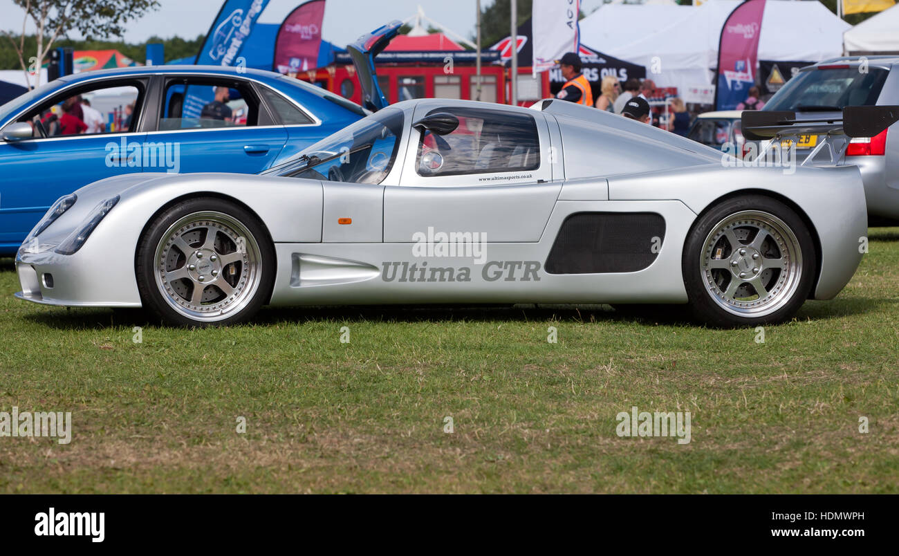 Tubular steel space frame chassis hi-res stock photography and images ...