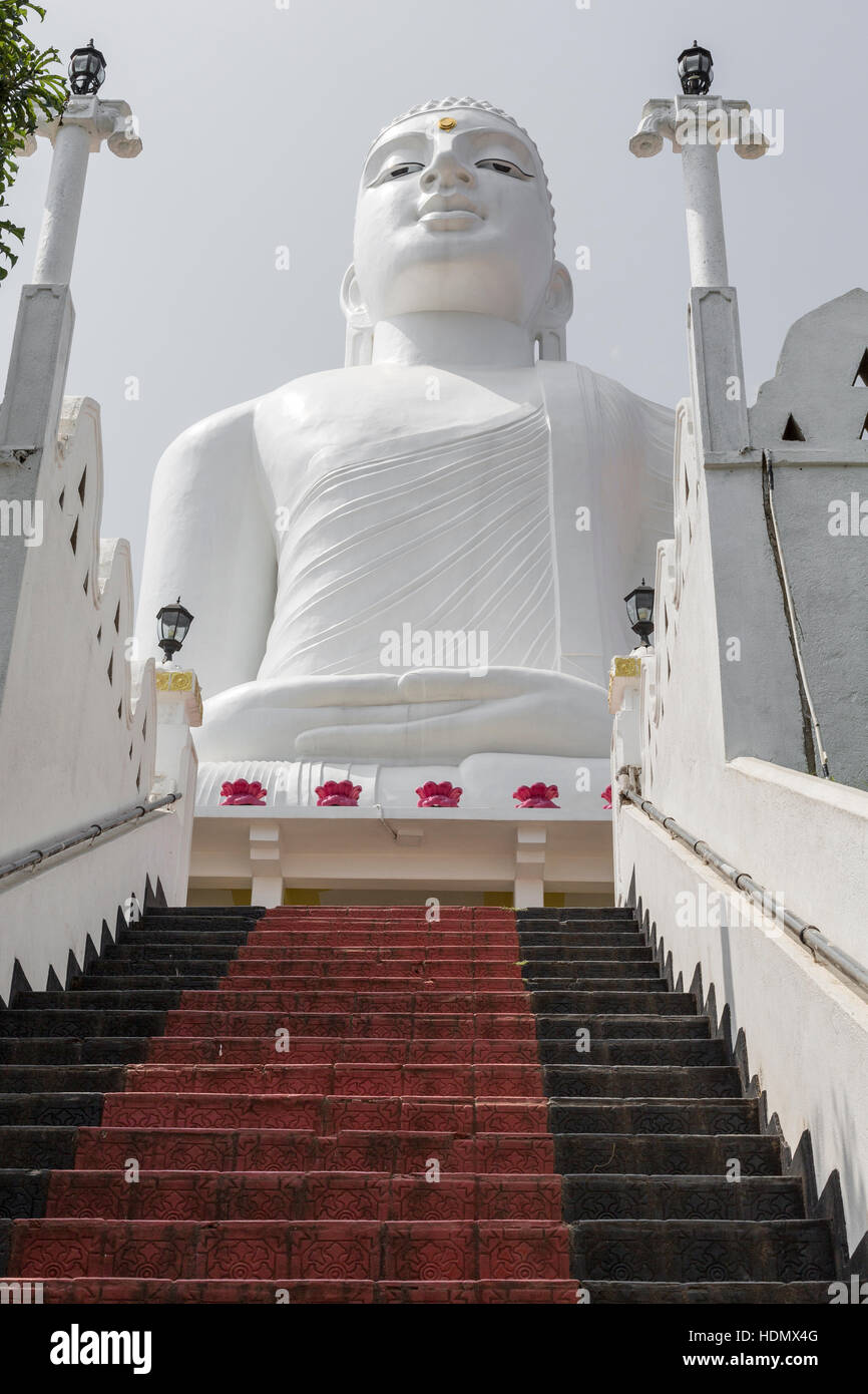Bahirawakanda vihara buddha kandy hi-res stock photography and images ...
