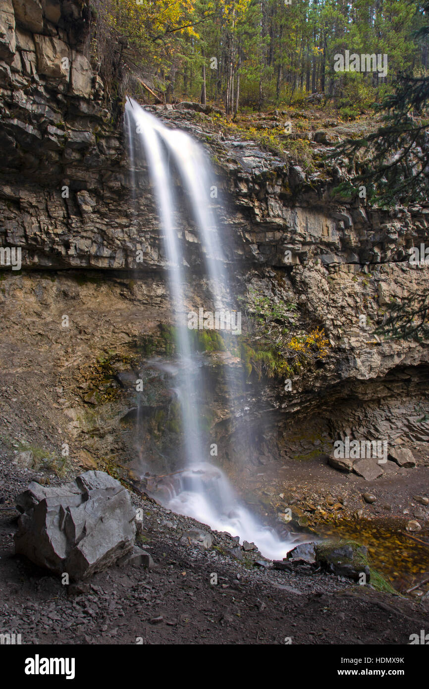 Troll Falls Scenic Vertical Waterfall Aspen Forest Grotto Rock Cavern ...