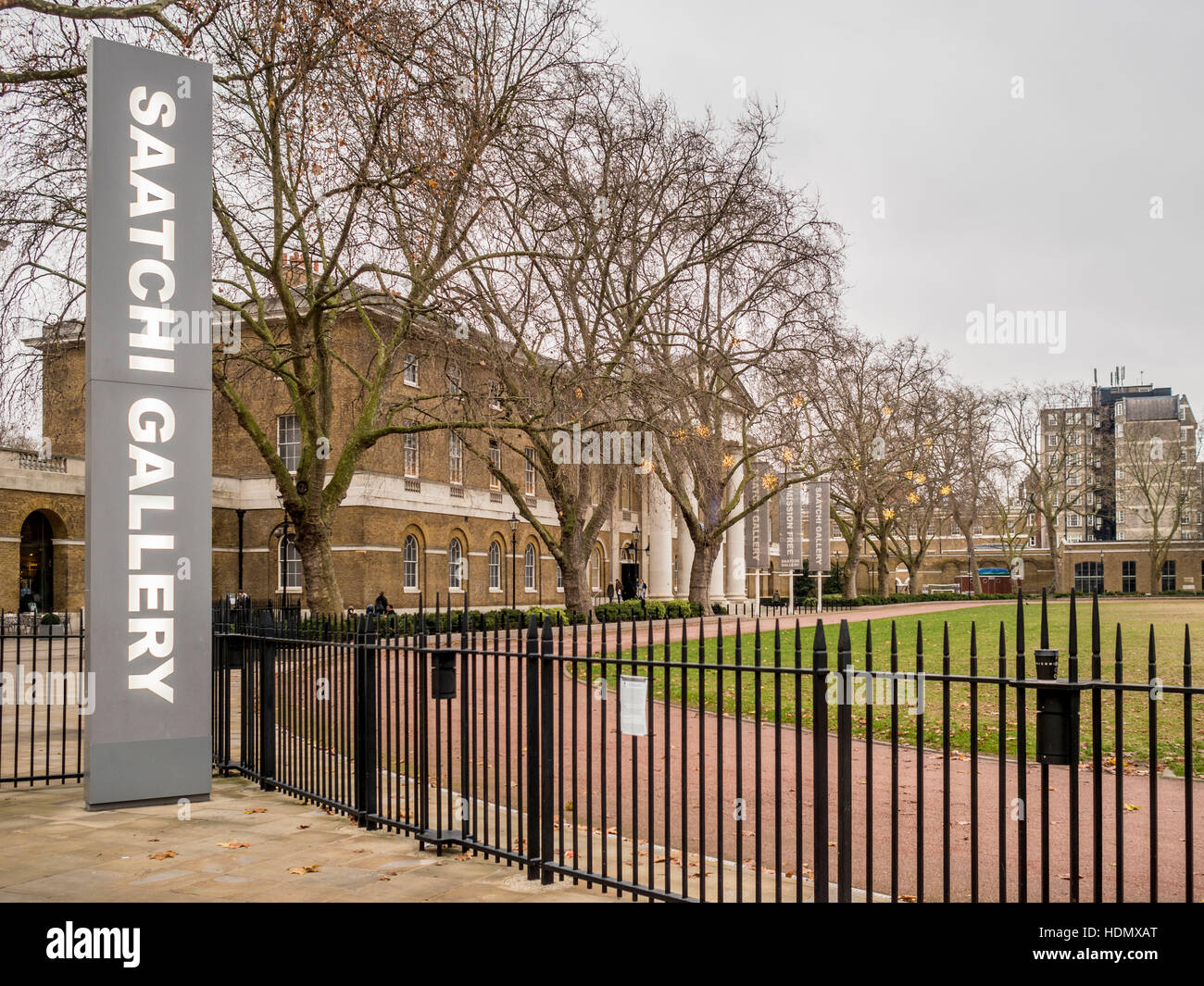 Saatchi Gallery, London Stock Photo - Alamy
