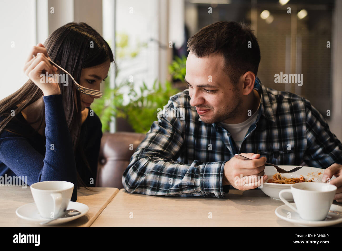 Healthy eating couple cafe hi-res stock photography and images - Alamy