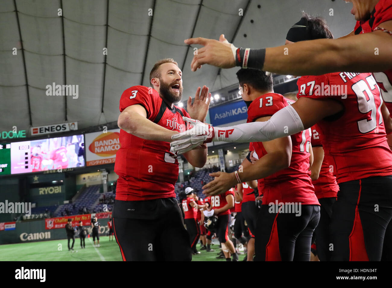 Tokyo Dome, Tokyo, Japan. 12th Dec, 2016. Colby Dane Cameron (Frontiers ...