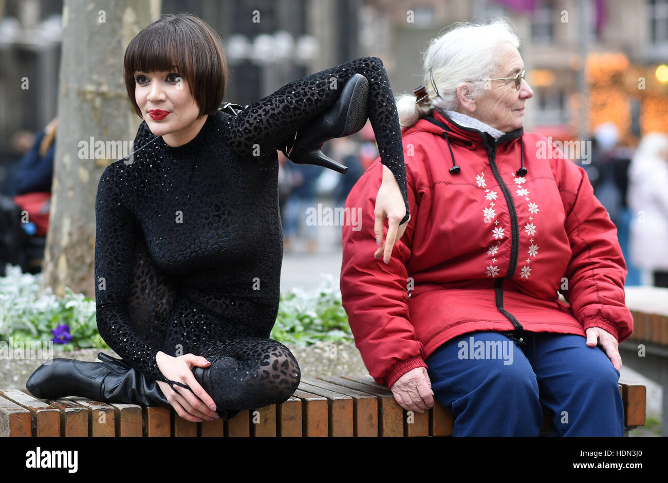 Cologne, Germany. 12th Dec, 2016. Contortionist Alina Ruppel shows off ...