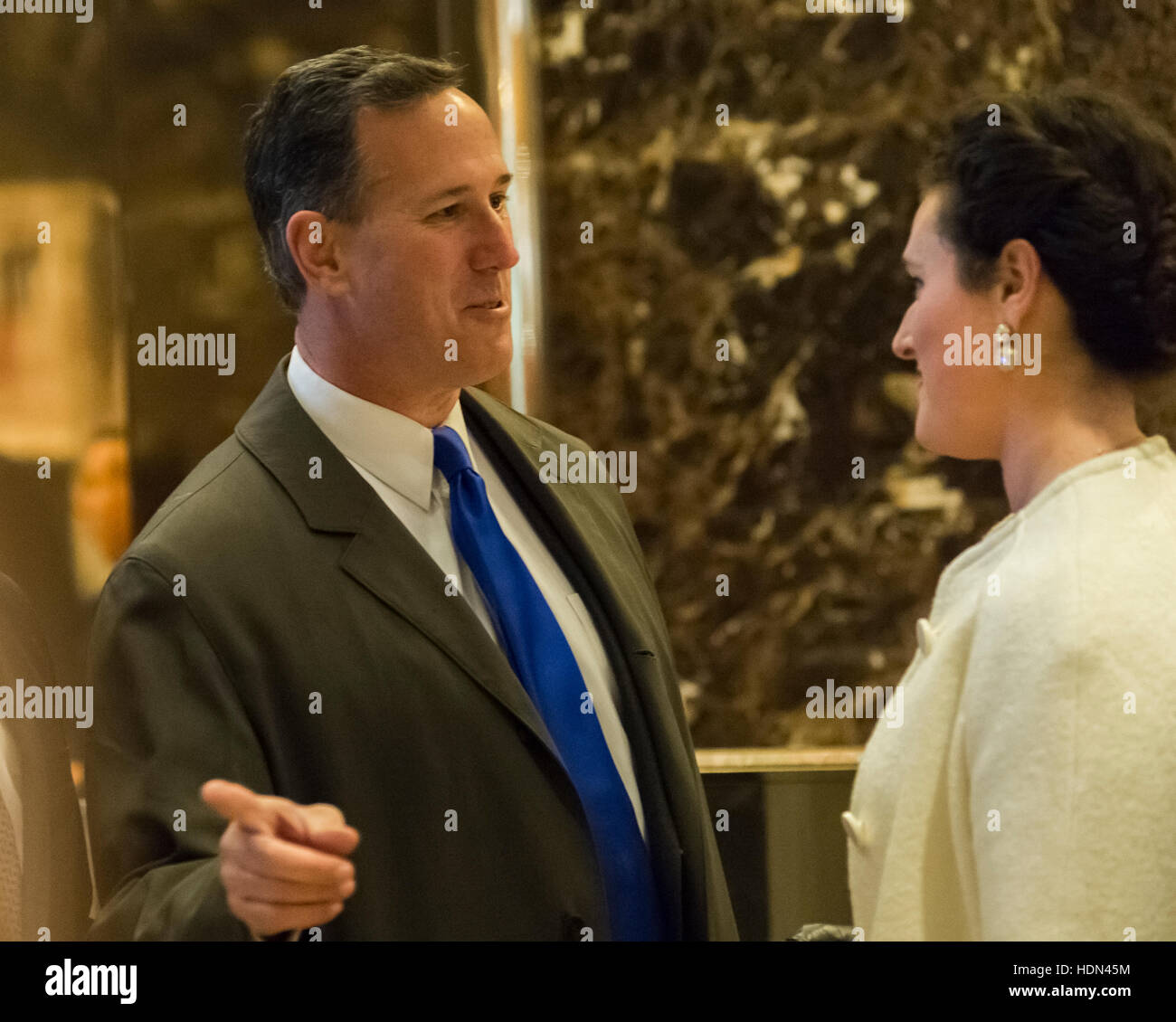New York, NY, USA. 12th Dec, 2016. Former Pennsylvania Senator Rick ...