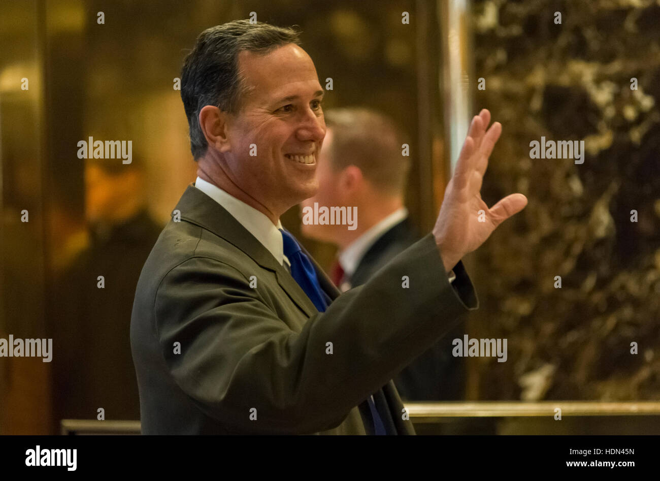 New York, NY, USA. 12th Dec, 2016. Former Pennsylvania Senator Rick ...