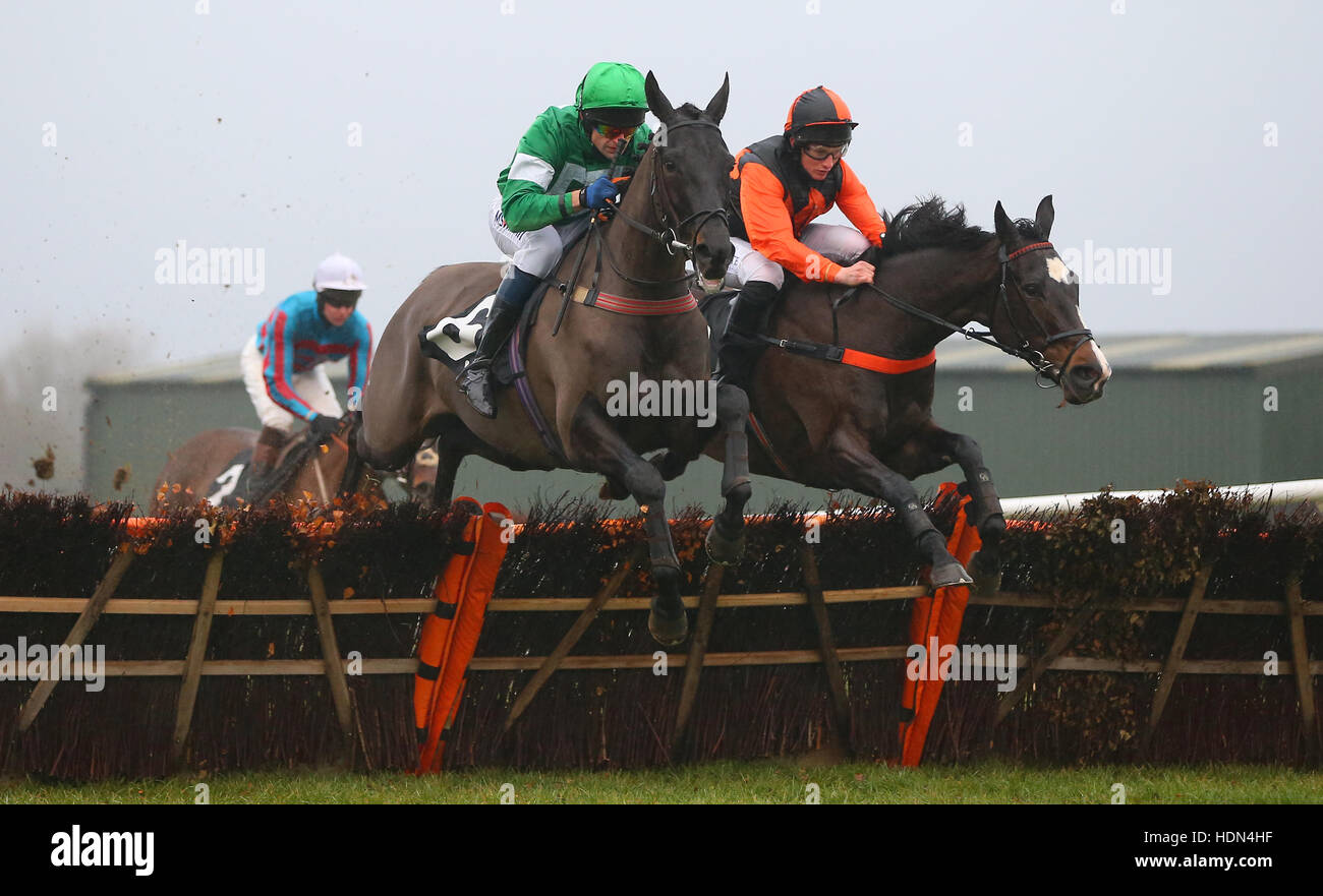 Horse Racing at Plumpton Racecourse in East Sussex Stock Photo - Alamy