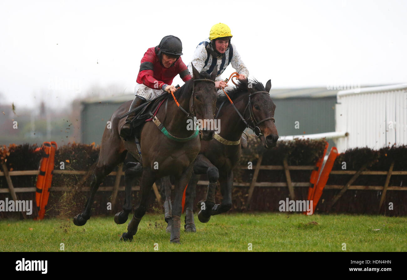Plumpton racecourse sussex england hi-res stock photography and images ...