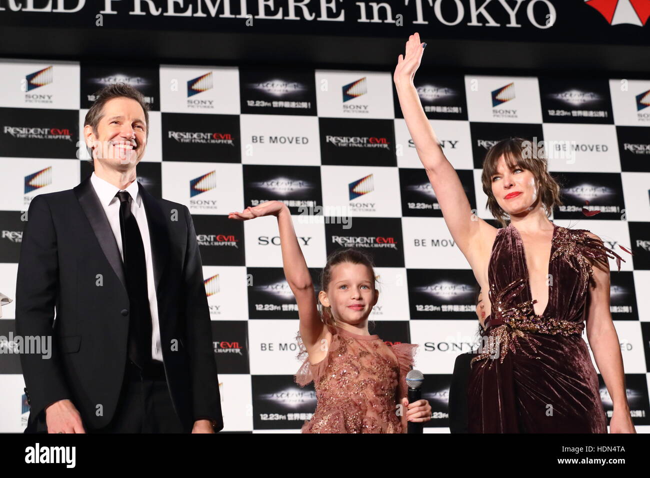 Milla jovovich ever anderson december hi-res stock photography and ...