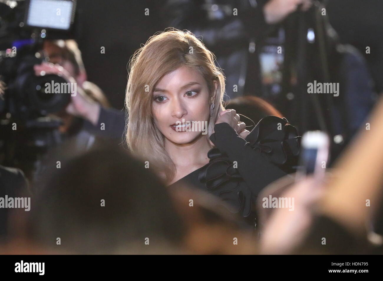 Tokyo, Japan. 13th Dec, 2016. Actress Rola attends the world premiere ...