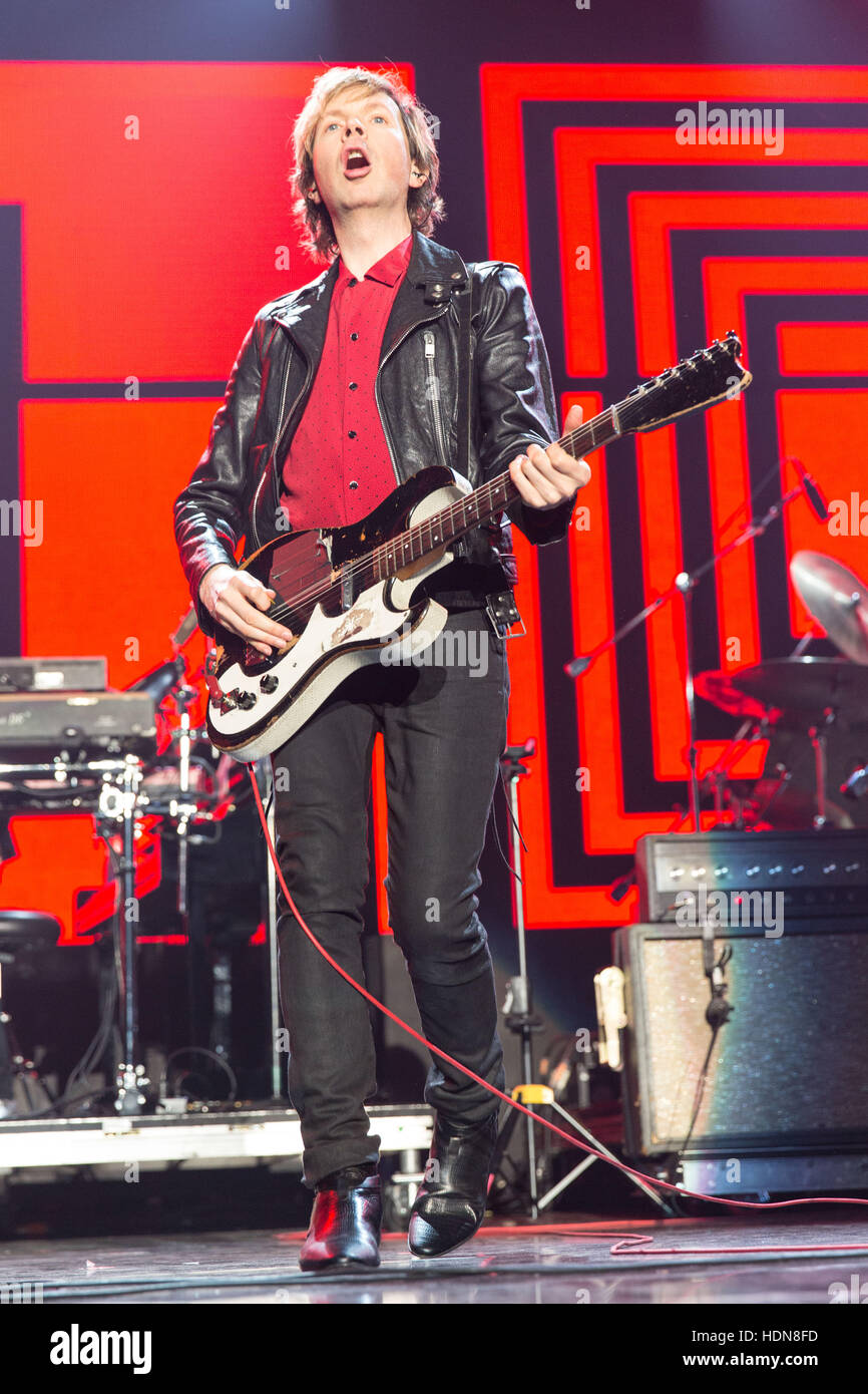 Beck Hansen Biography