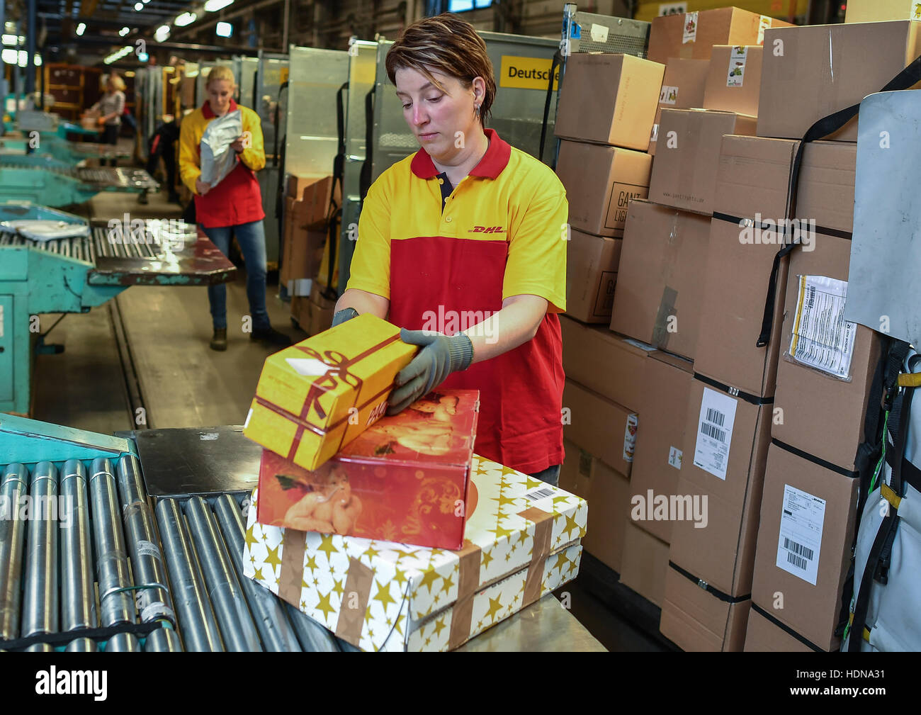 Dhl company employees hi-res stock photography and images - Alamy