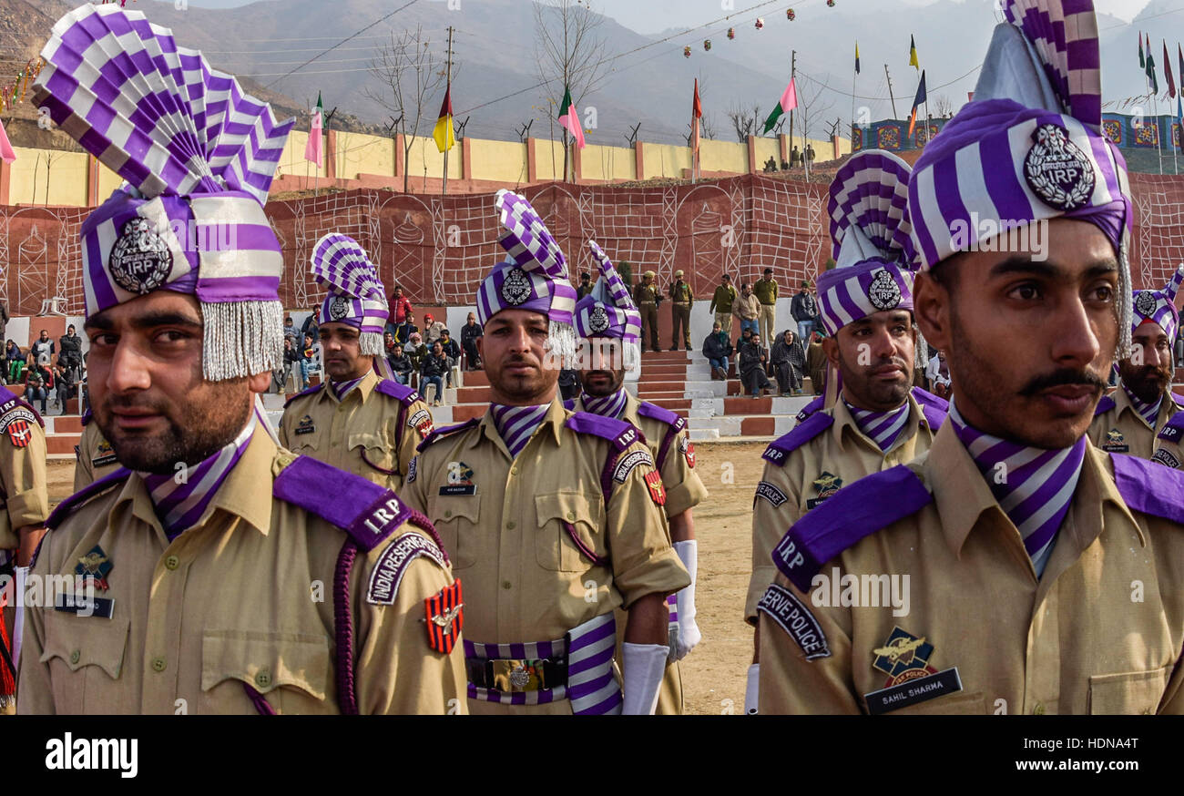 Lethpora, Jammu and Kashmir, India. 14th Dec, 2016. Jammu and Kashmir ...