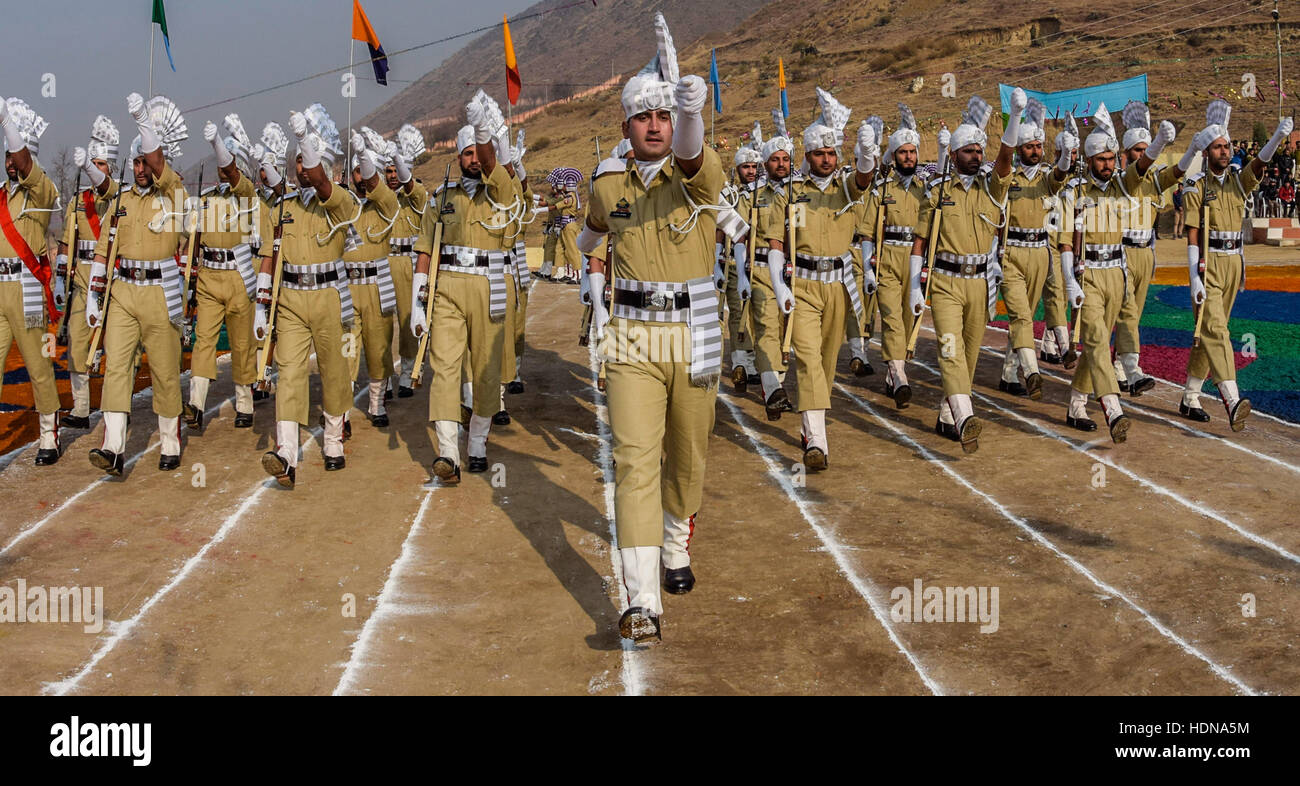 Passing out parade 25 jpg hi-res stock photography and images - Alamy