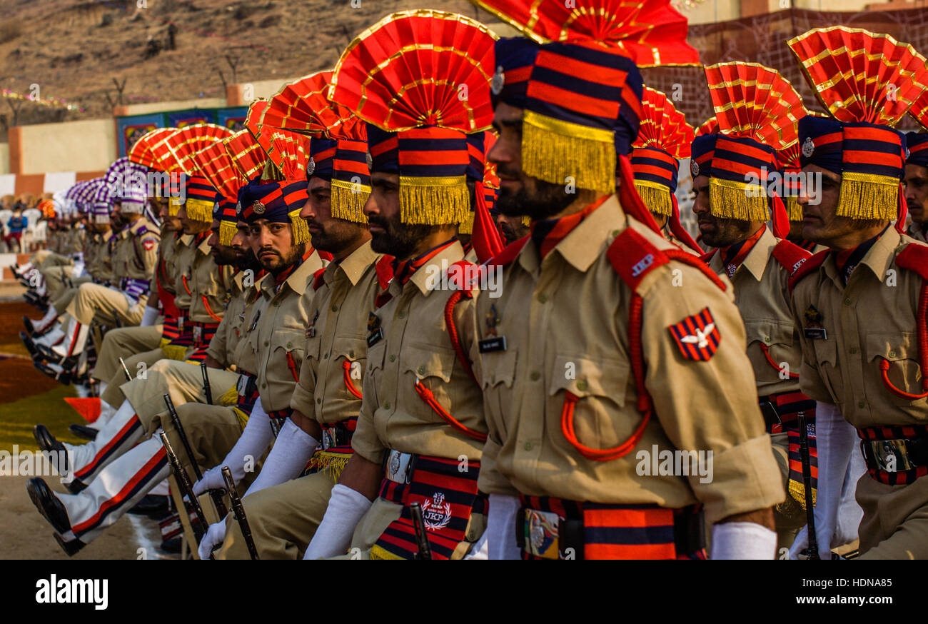 Lethpora, Jammu and Kashmir, India. 14th Dec, 2016. Jammu and Kashmir ...
