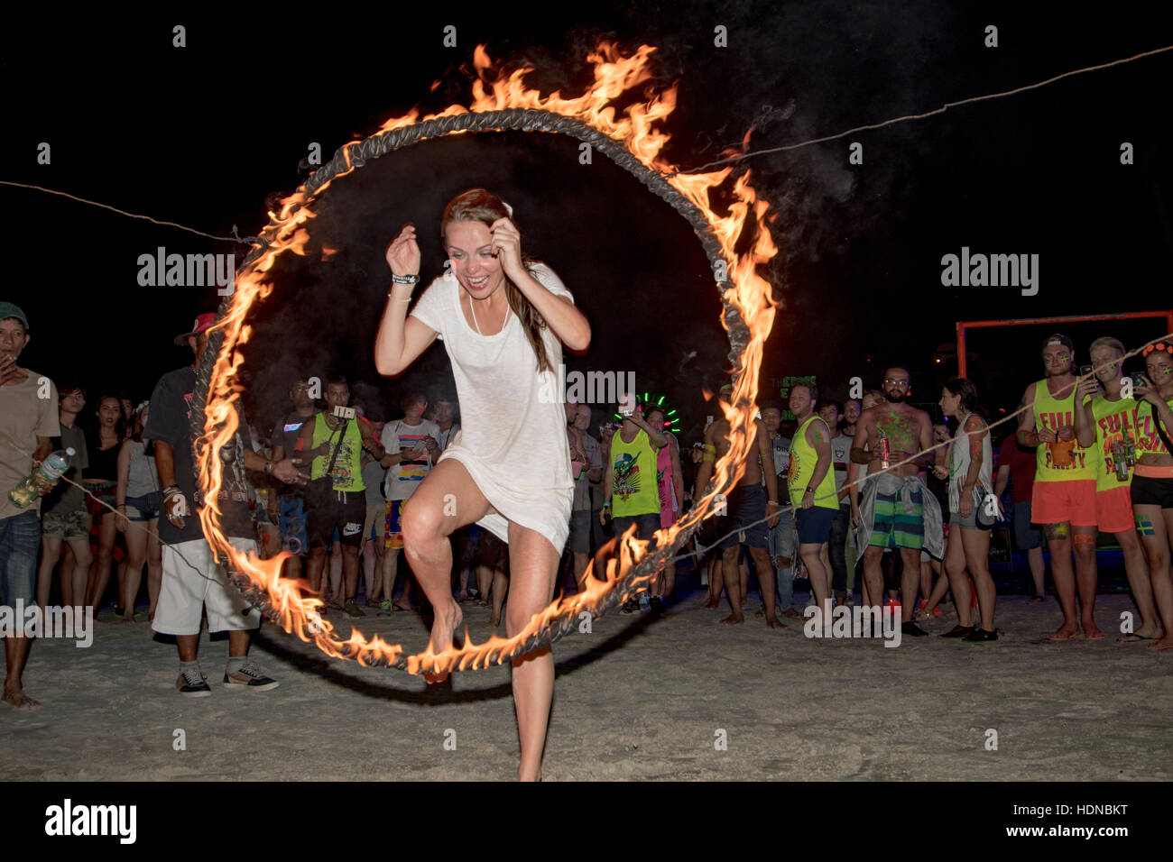 Haad rin full moon hi-res stock photography and images - Alamy