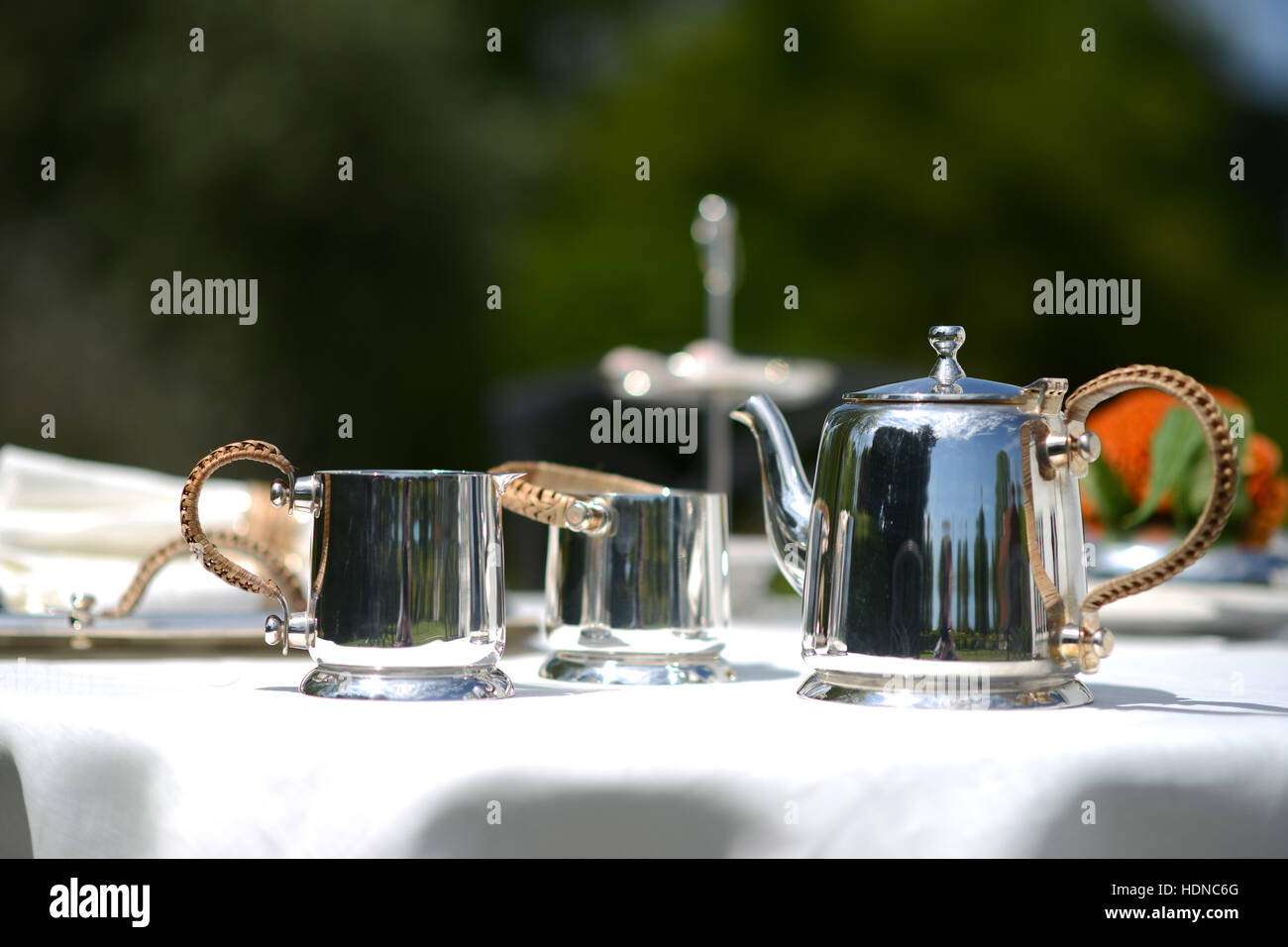 Silver tea service hi-res stock photography and images - Alamy