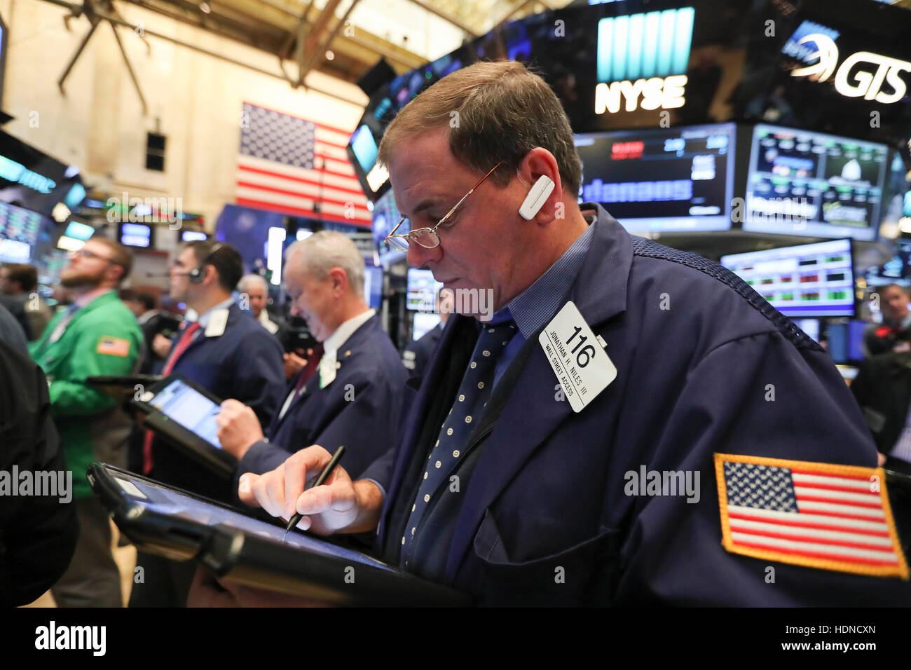 York stock raise hi-res stock photography and images - Alamy