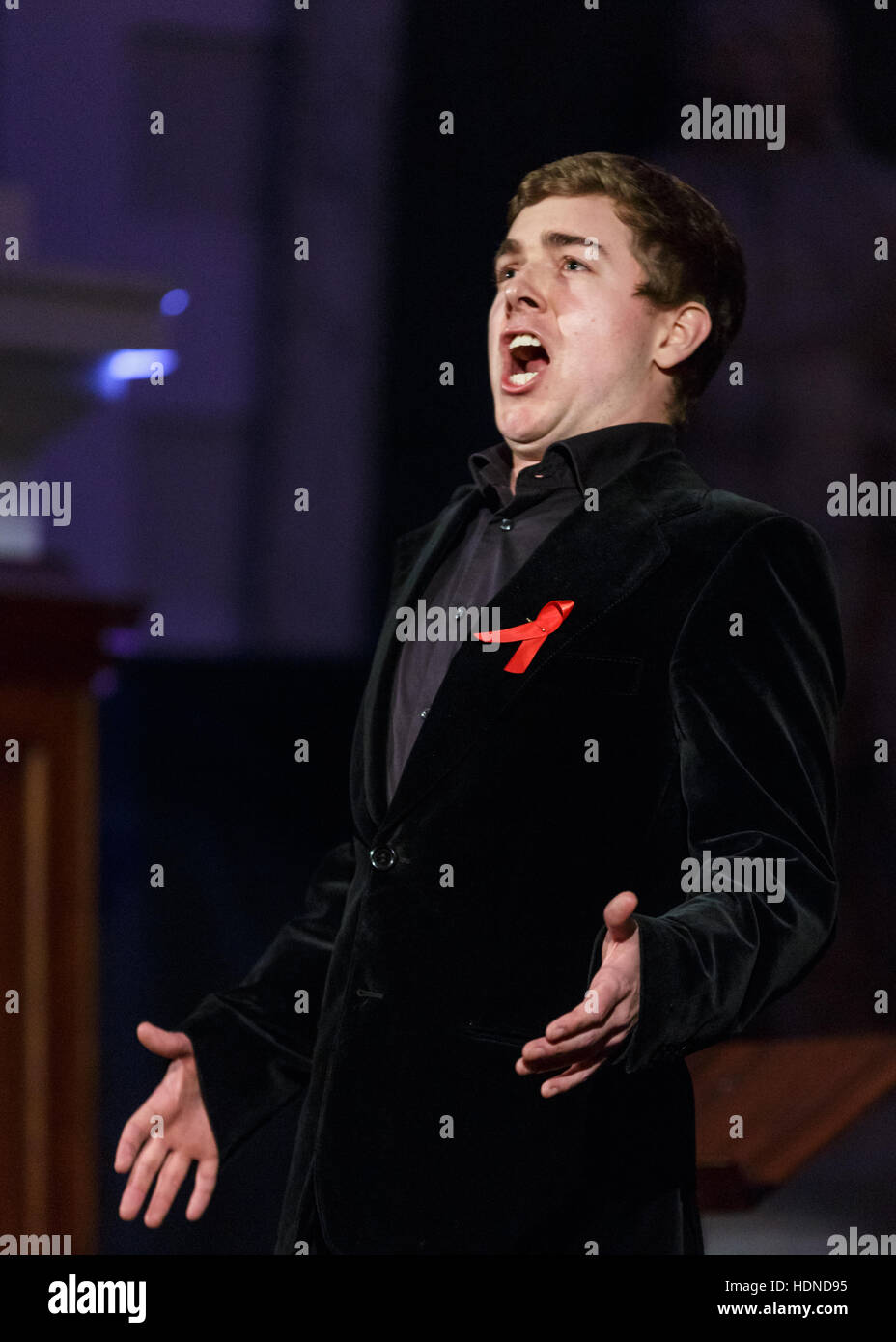 Christ Church Spitalfields, London, UK. 14th Dec, 2016. Tenor Alex ...