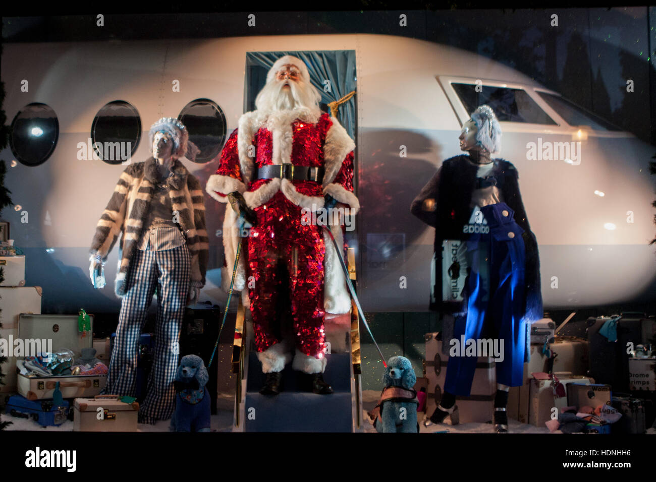 Selfridges unveil their Christmas window displays Featuring: Atmosphere ...