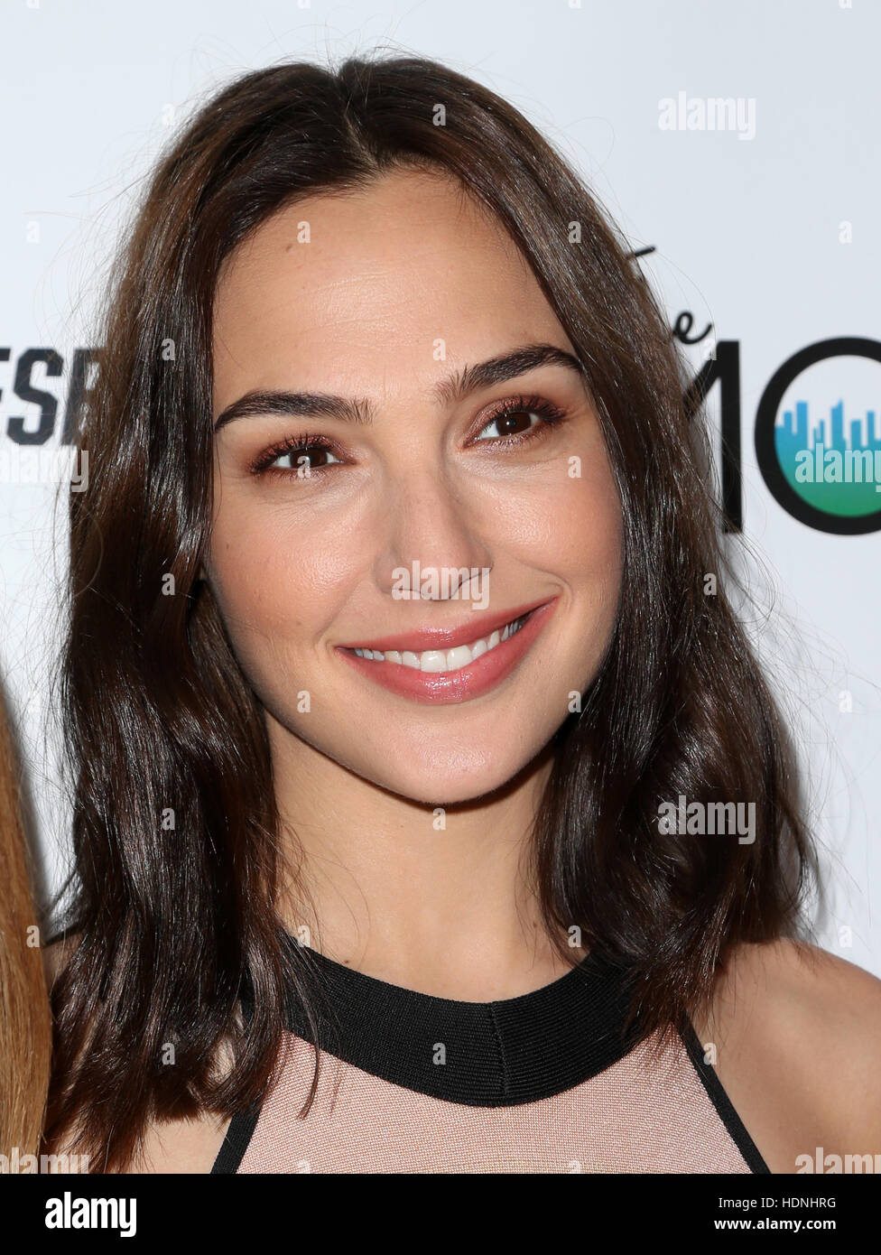 The Moms host the celebrity Mamarazzi 'Keeping Up With The Joneses ...