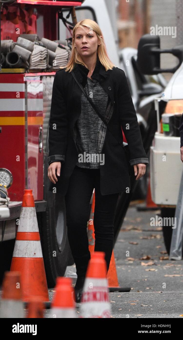 Claire Danes films a scene with militarized police on the set of ...