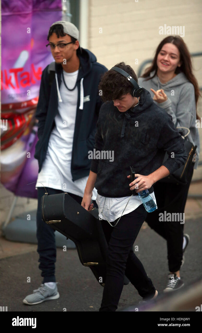 X Factor finalists arrive at Fountain Studios for rehearsals for this ...