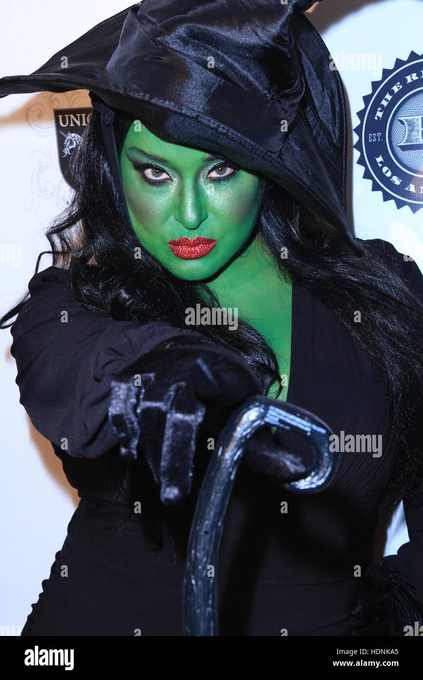 Halloween Hotness 3 in 3D: Heroes and Villains - Arrivals Featuring ...